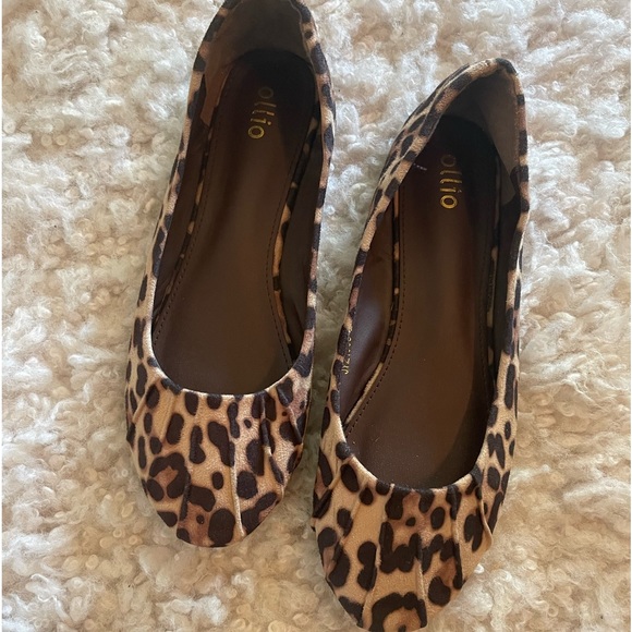 Ollio | Shoes | Cute Leopard Print Flats | Poshmark